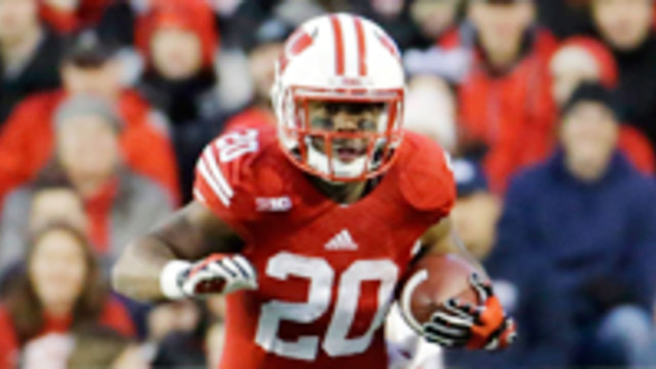 Wisconsin's James White has first 200-yard game of his career