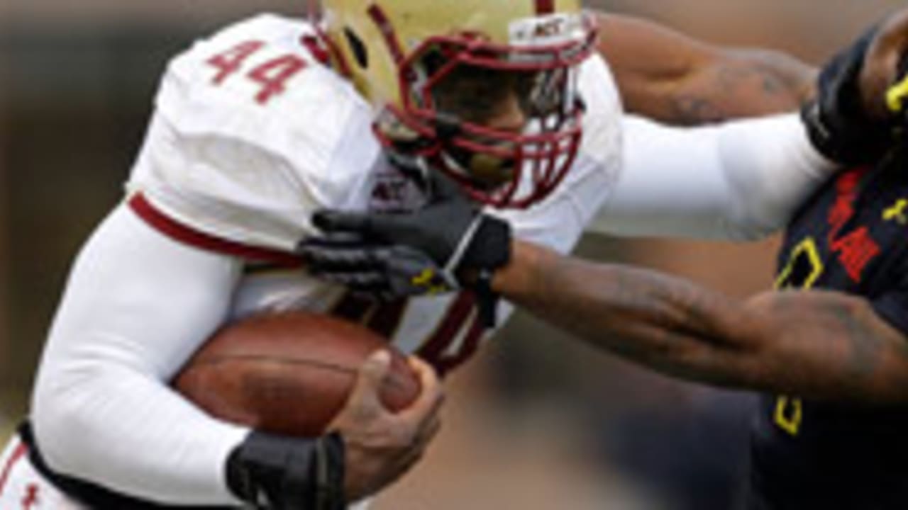 Boston College RB Andre Williams surpasses 2,000-yard mark