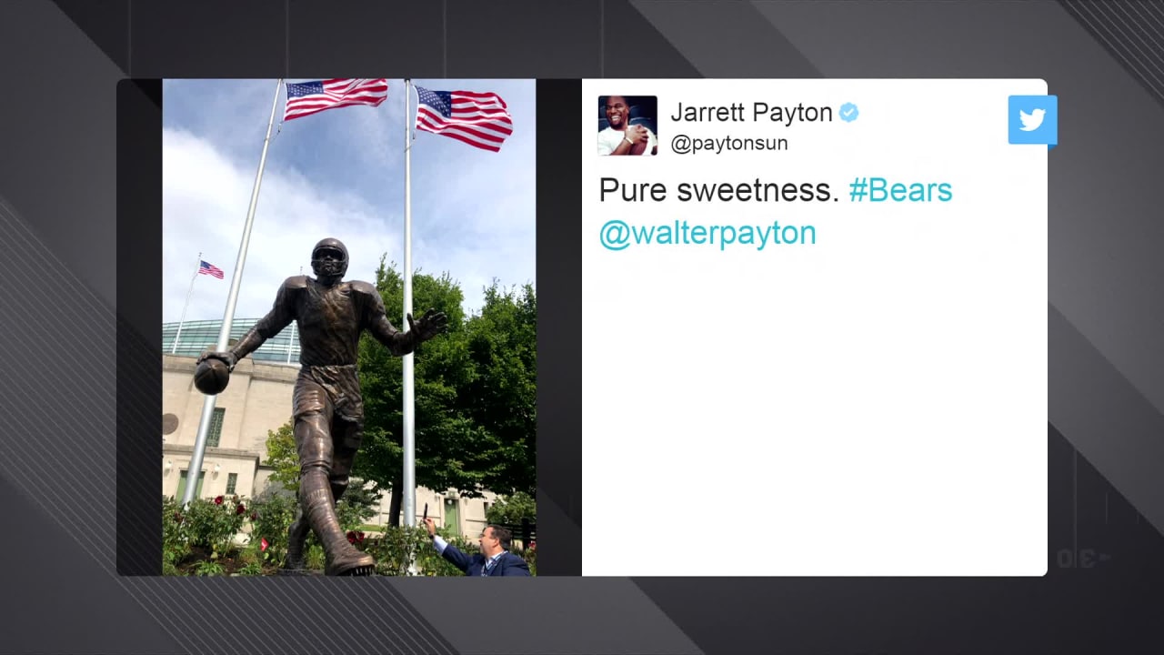 Chicago Bears unveil Walter Payton statue at Soldier Field