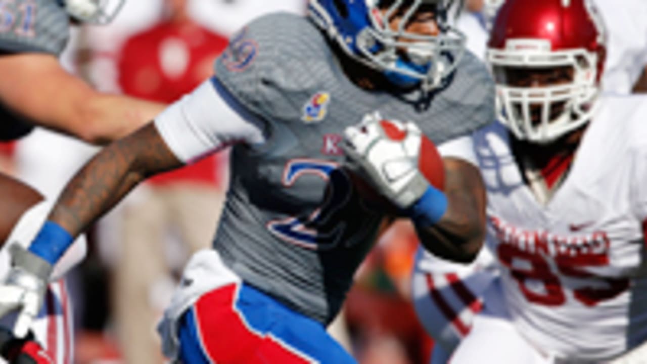 Kansas breaks Big 12 losing streak, James Sims sets career high