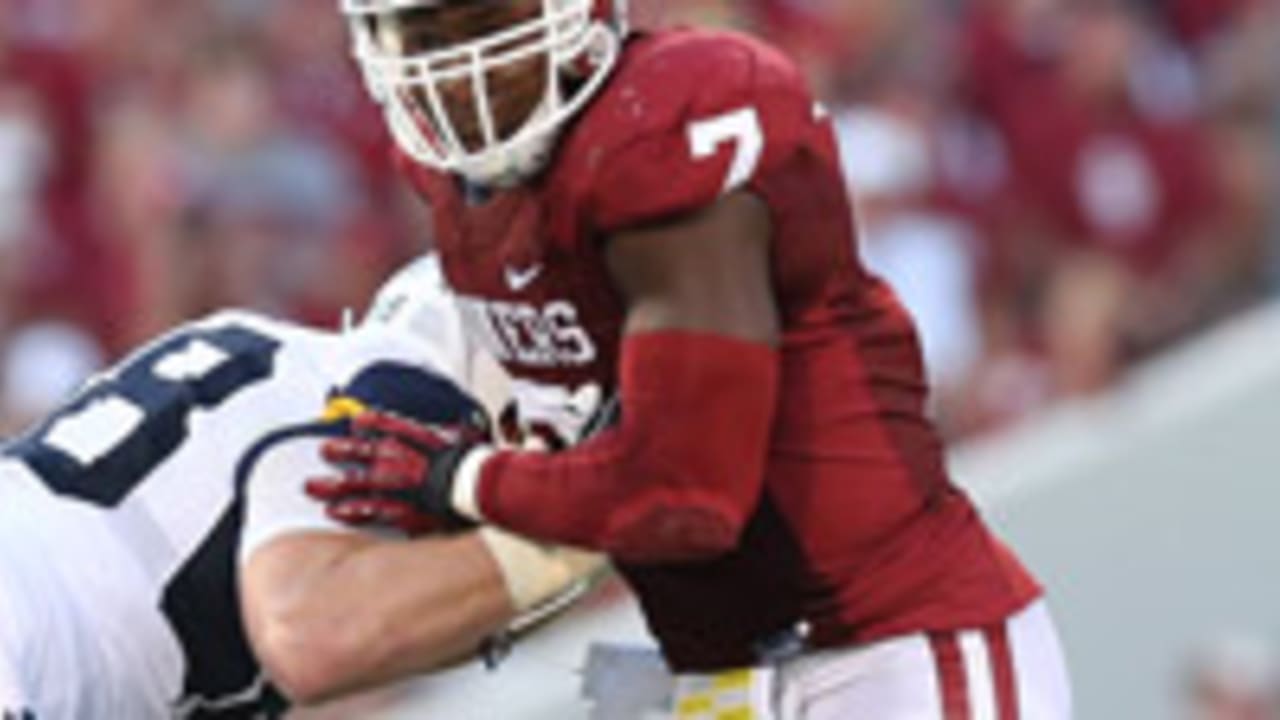 Oklahoma LB Corey Nelson sidelined by torn pectoral muscle