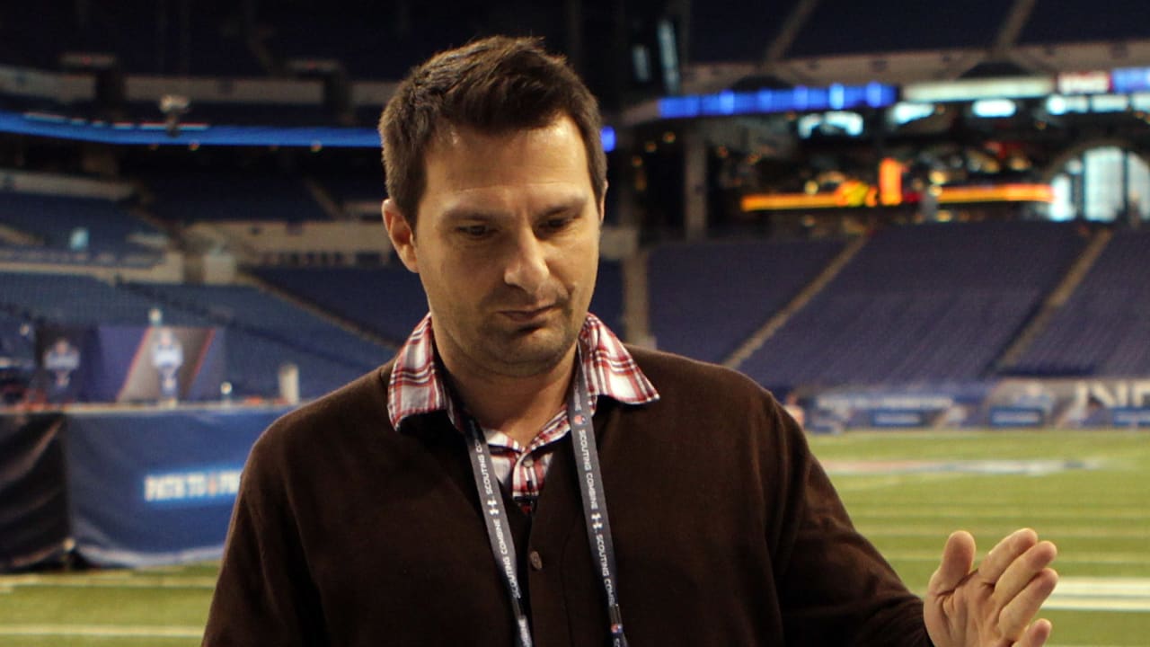 The many faces of Dave Dameshek