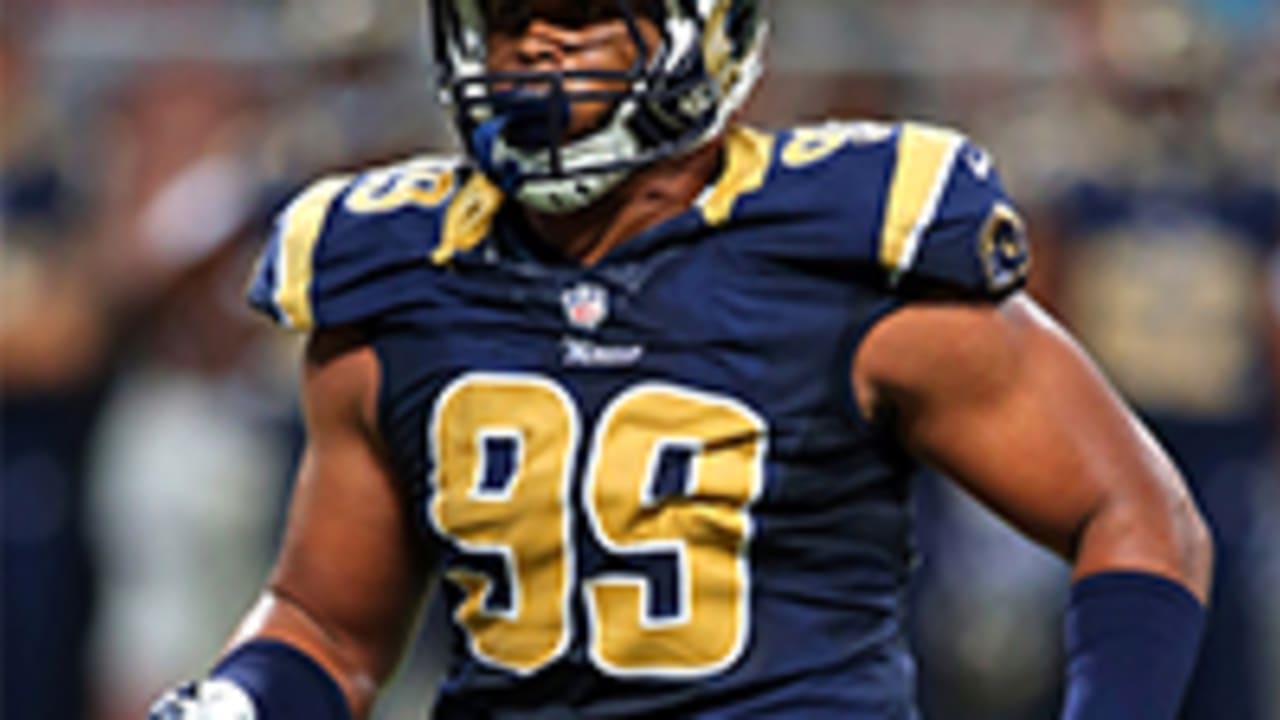 Aaron Donald buys his dad a truck