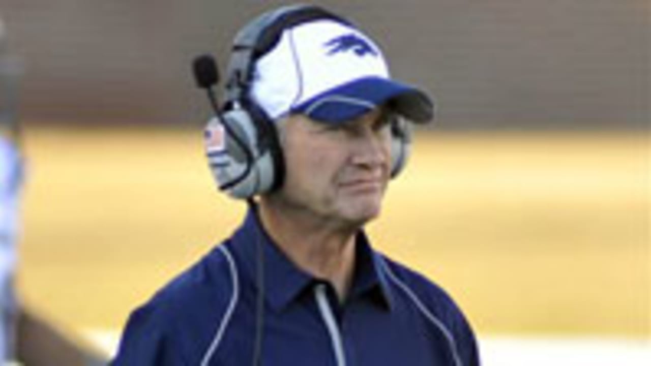 Chris Ault on the Pistol offense; all Tuesday's NFL news