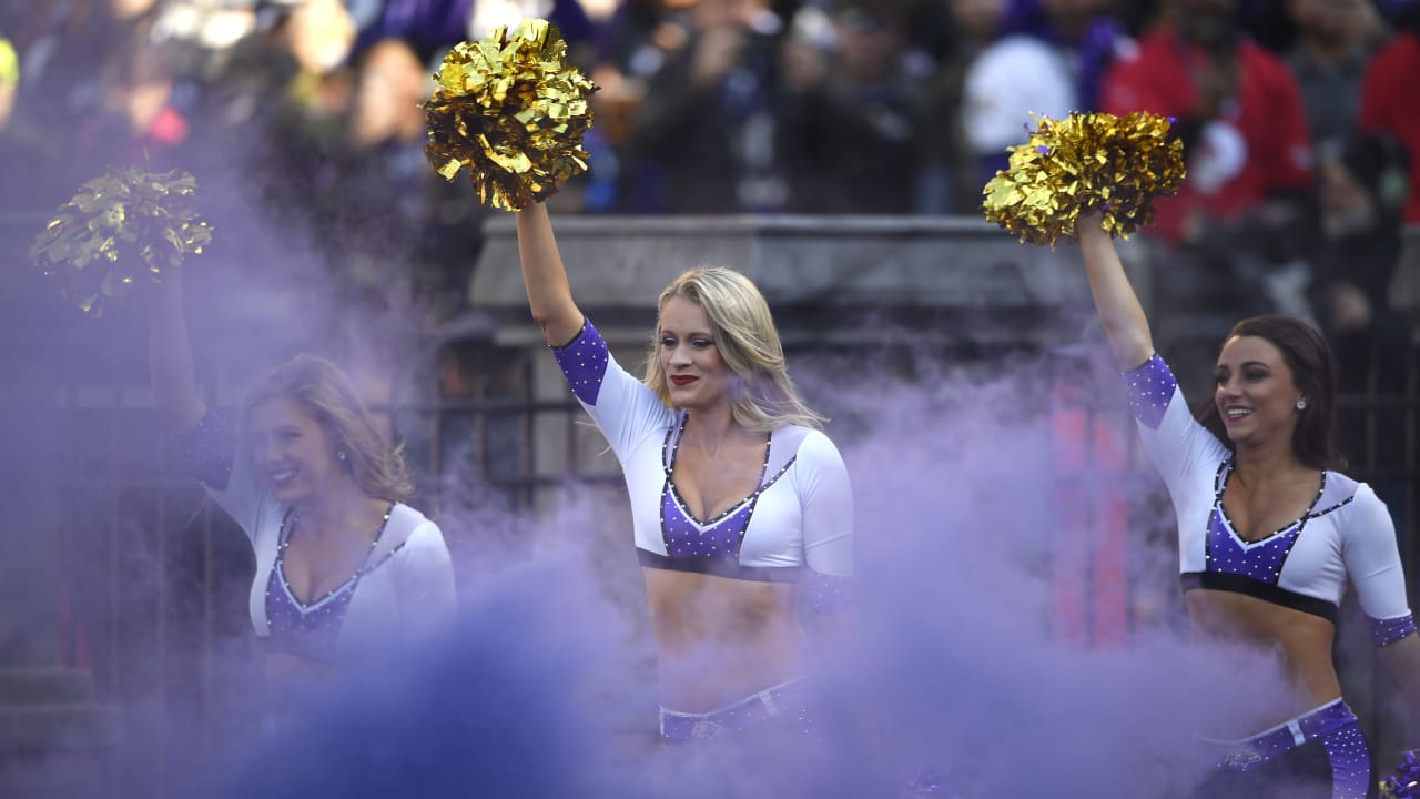 Best of 2018 NFL cheerleaders: Wild Card Weekend