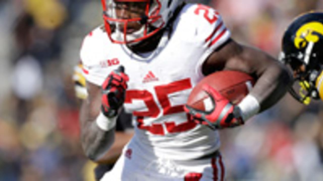 Wisconsin's Melvin Gordon says he will return for junior season