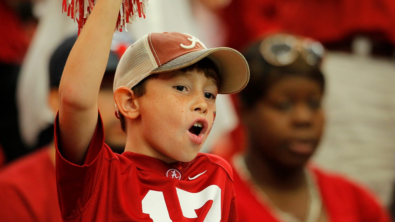 Five craziest student sections in college football