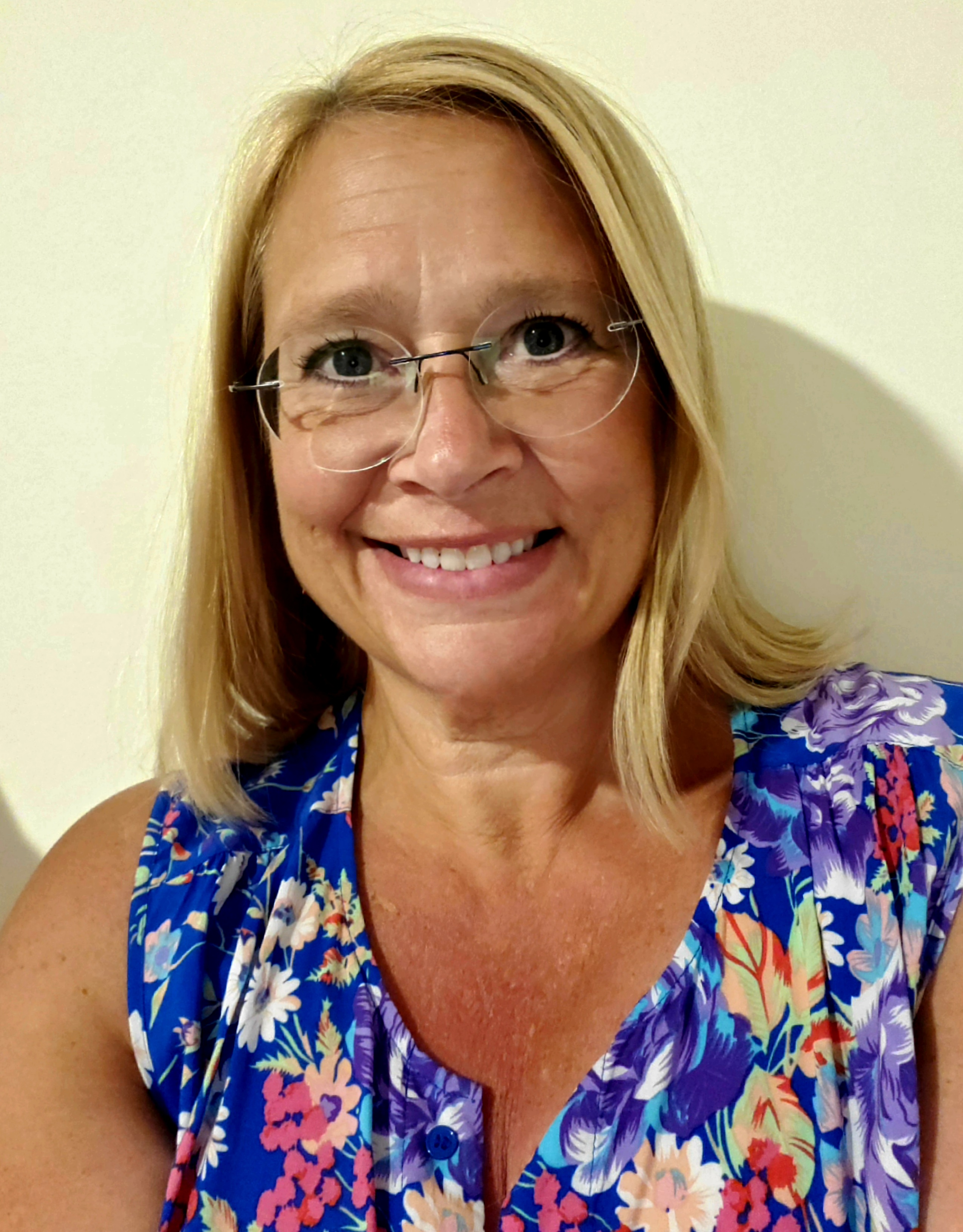 Suzanne Perry's Instagram, Twitter & Facebook on IDCrawl