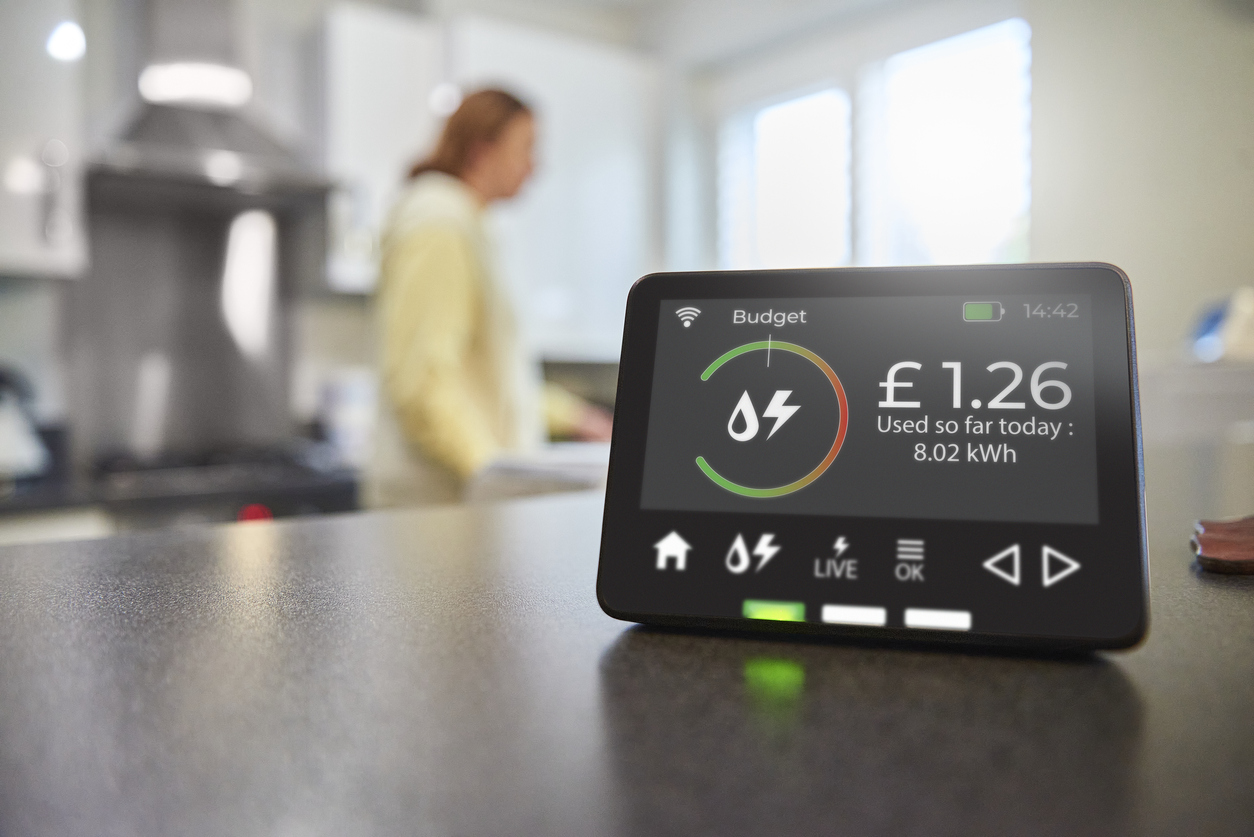 Energy firms allowed to force fit prepayment meters again - the rules ...