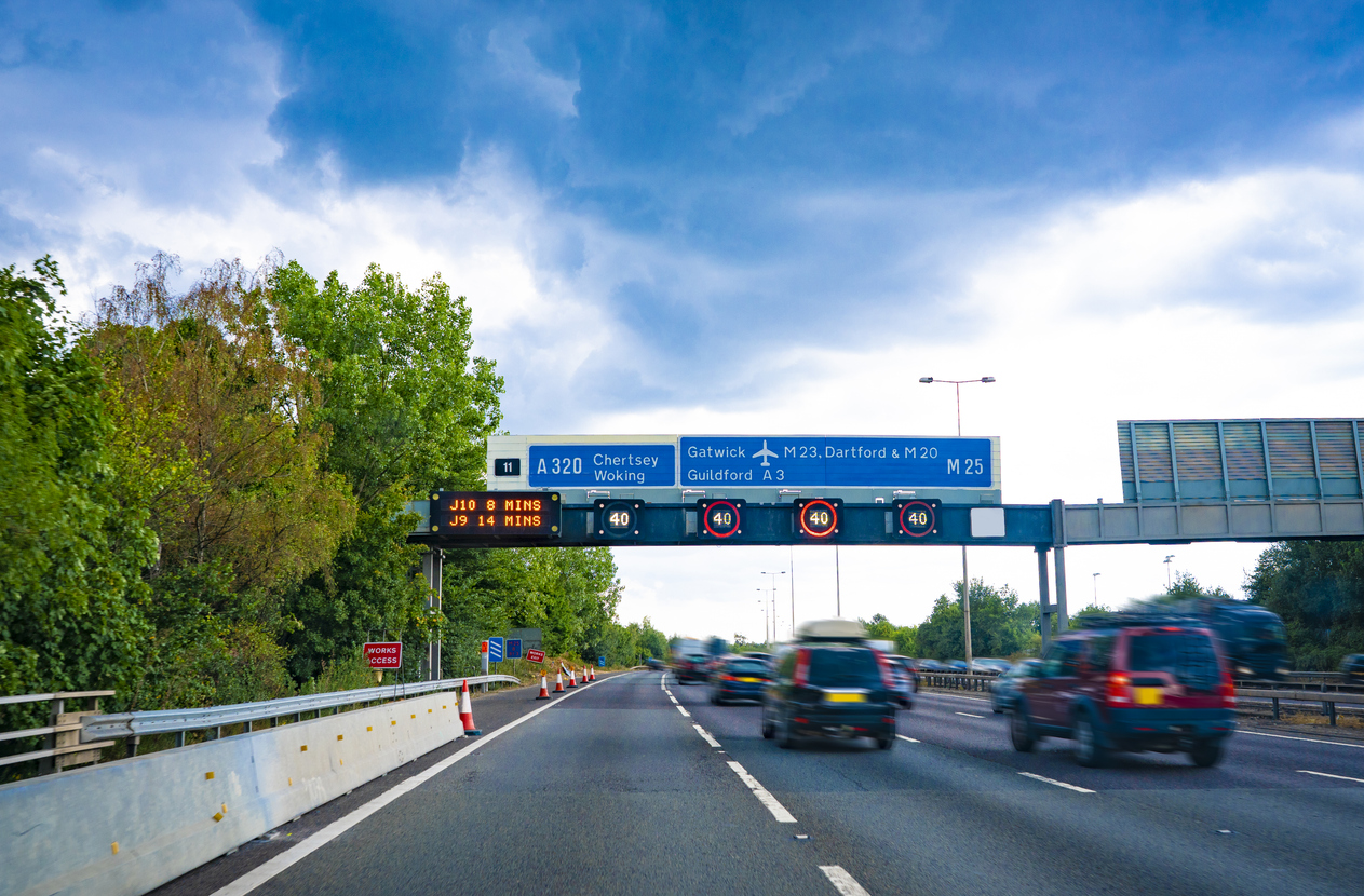 The smart motorway rule that could see you fined £100 | NimbleFins