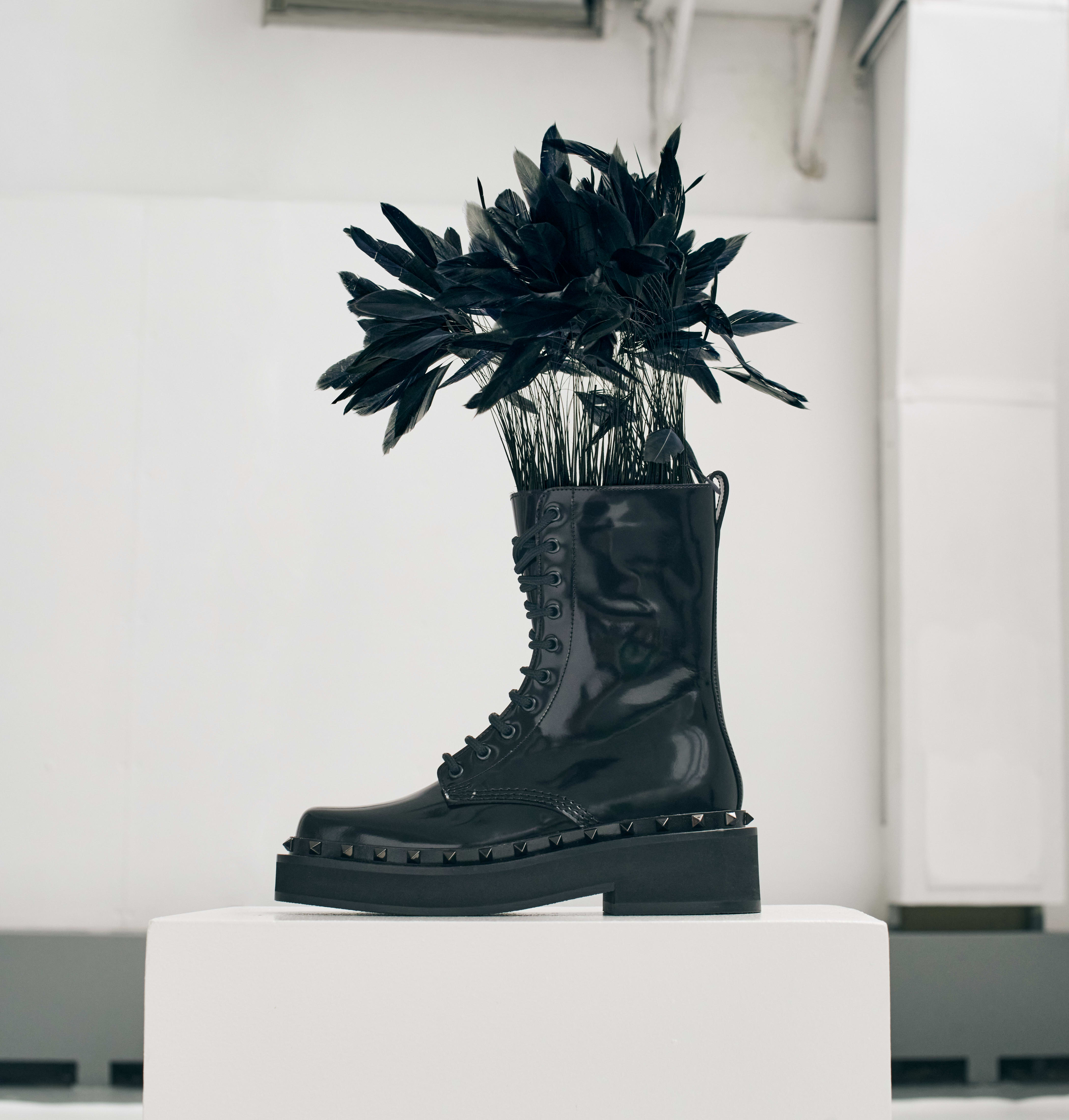 Landing Page: Unique Investment Pieces