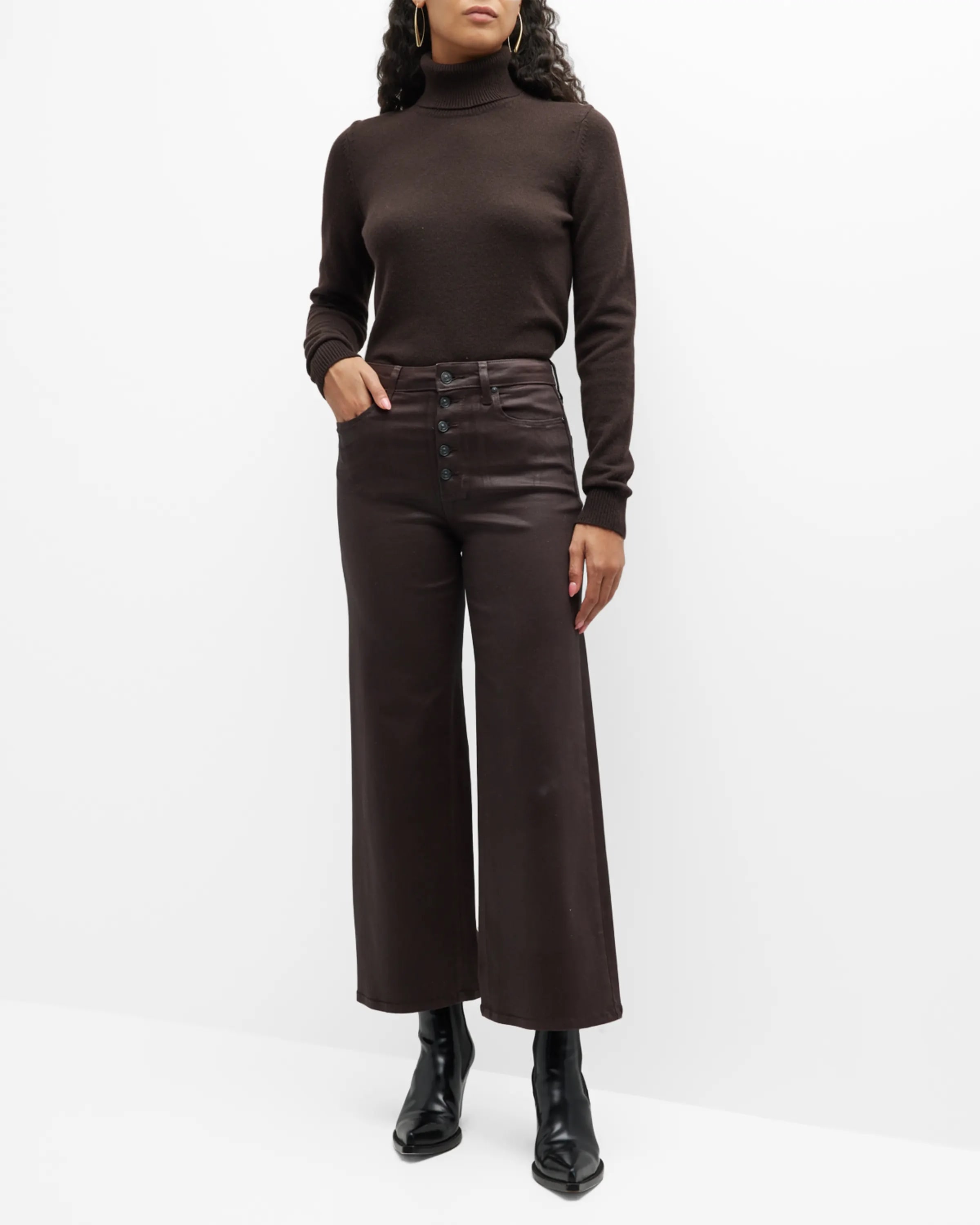 Style Guide: 8 Of The Best Shoes To Wear With Flared Jeans