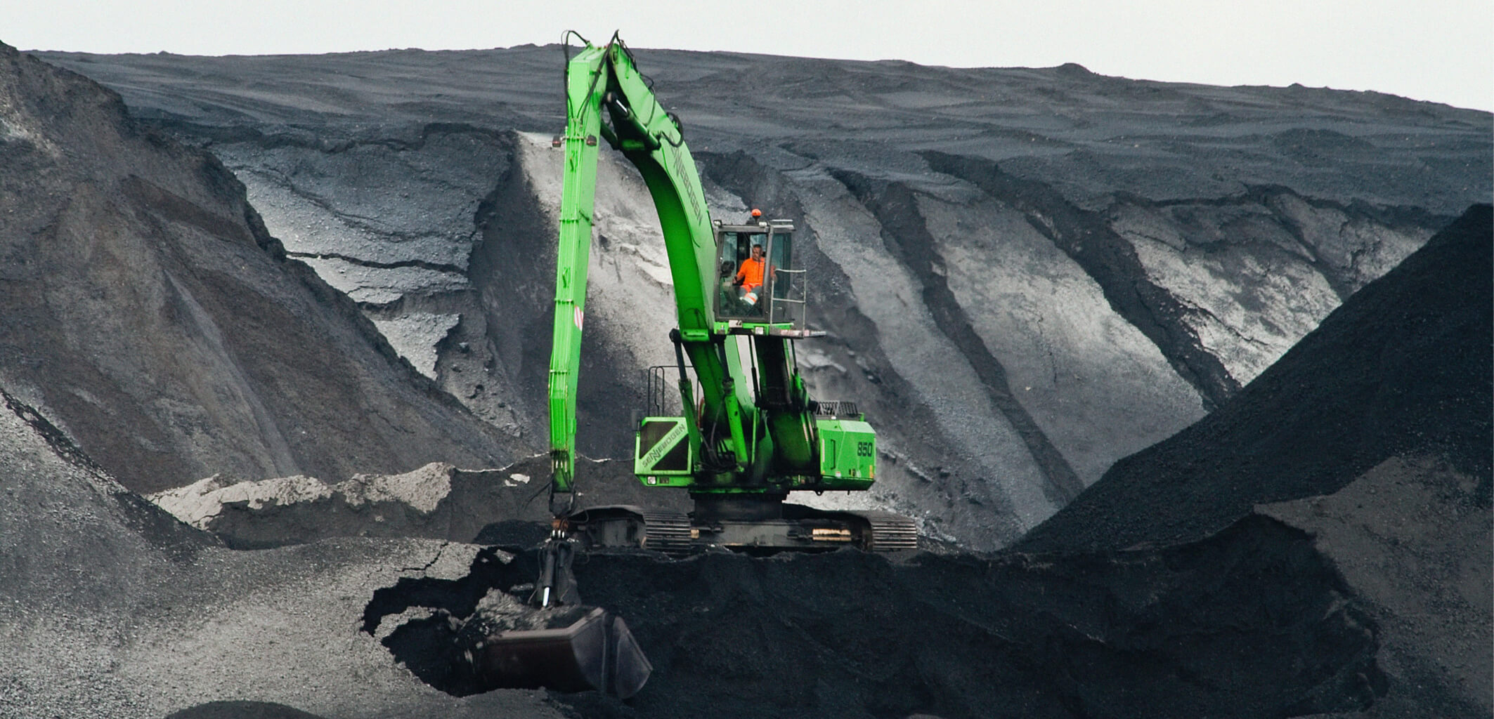 Off-Highway Heavy Equipment: Construction, Agri and Mining Machinery ...