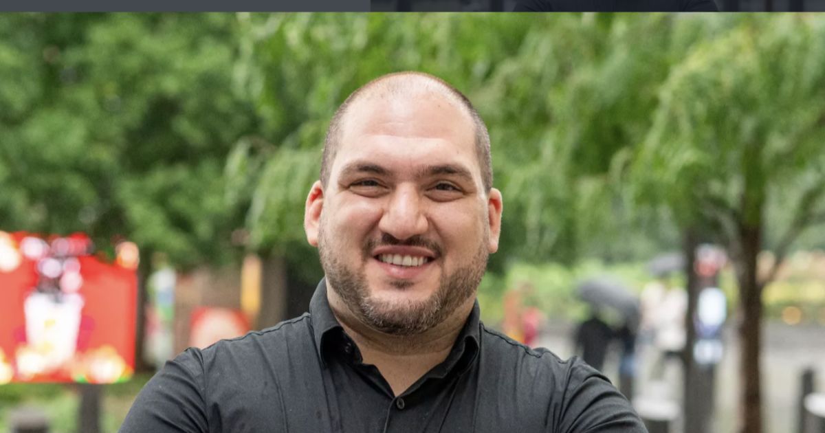 Daniel Papandrea, Licensed Therapist, MA, LMHC | NOCD