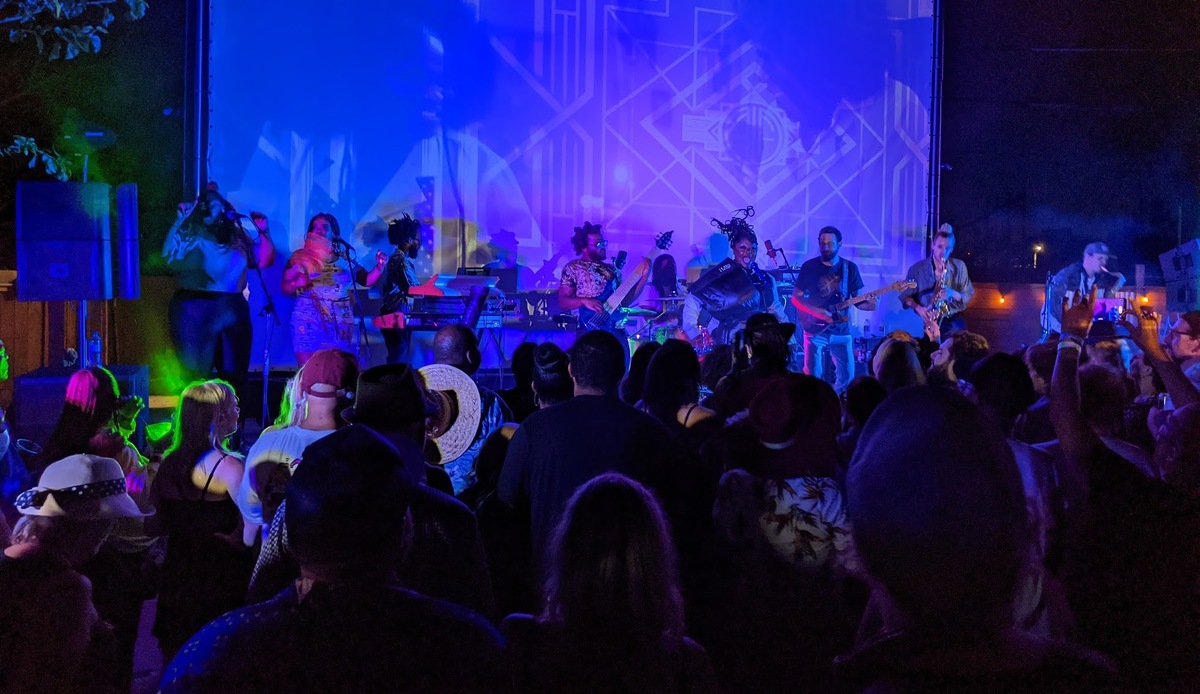 The Broadside (New Orleans) – November 2022 Schedule – NOLA.Today