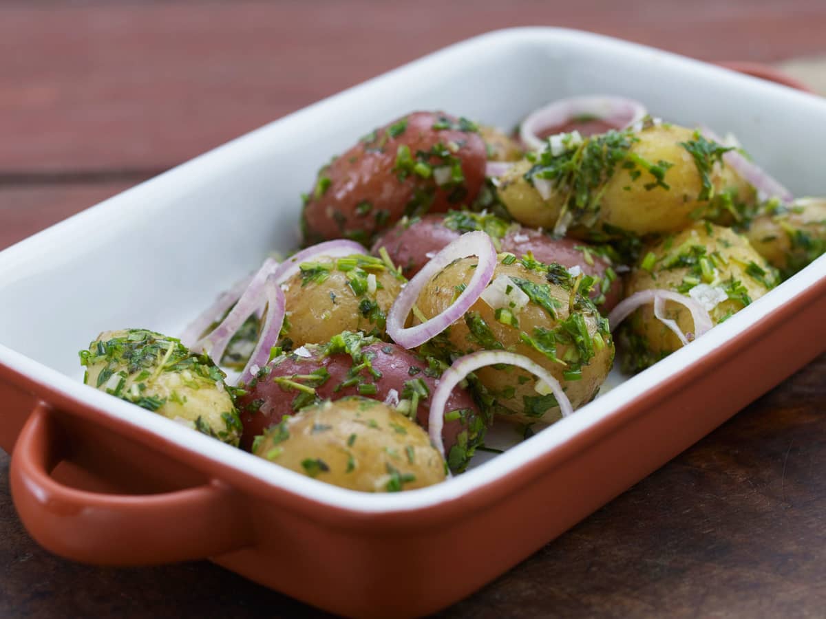 Ovnsbakte poteter | Småpoteter i ovn | Oppskrift | Meny.no