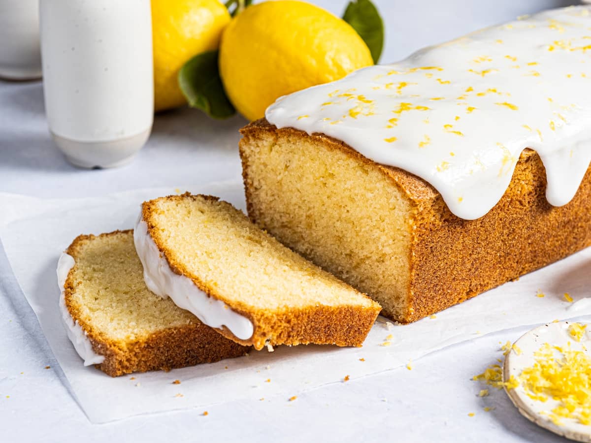Saftig og frisk sitronkake | Oppskrift | Meny.no