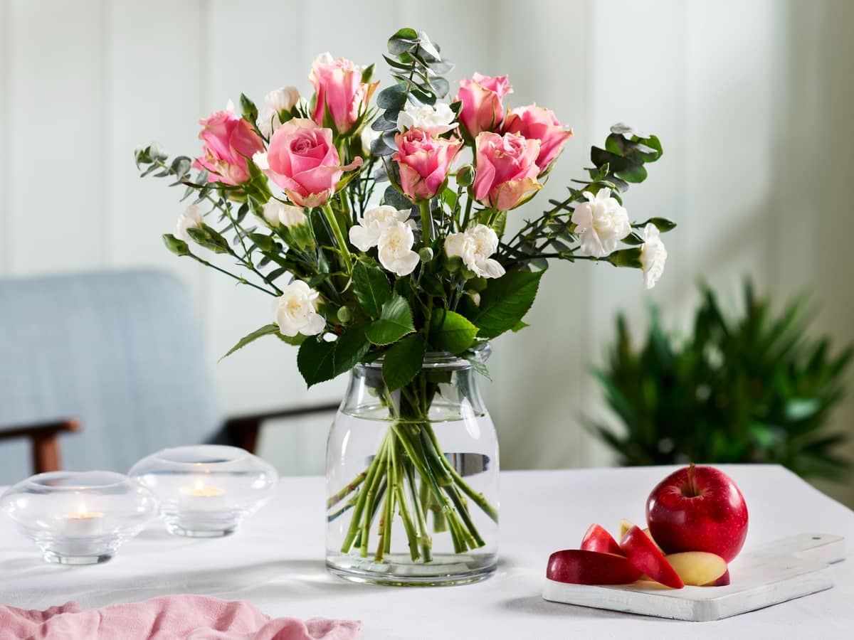 Blomster og planter | Blomster levert hjem | Meny.no