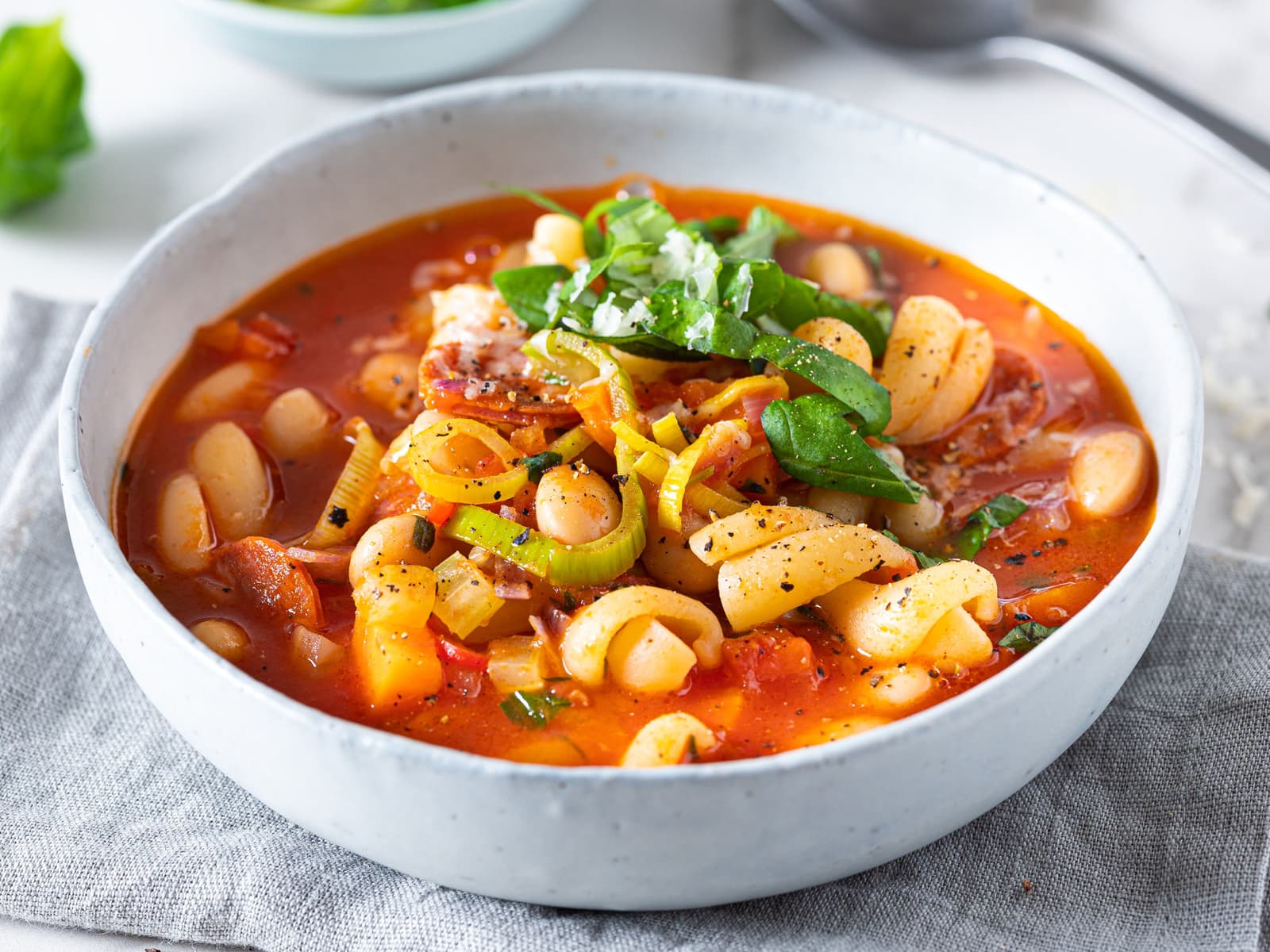 Klassisk minestronesuppe | Oppskrift | Meny.no