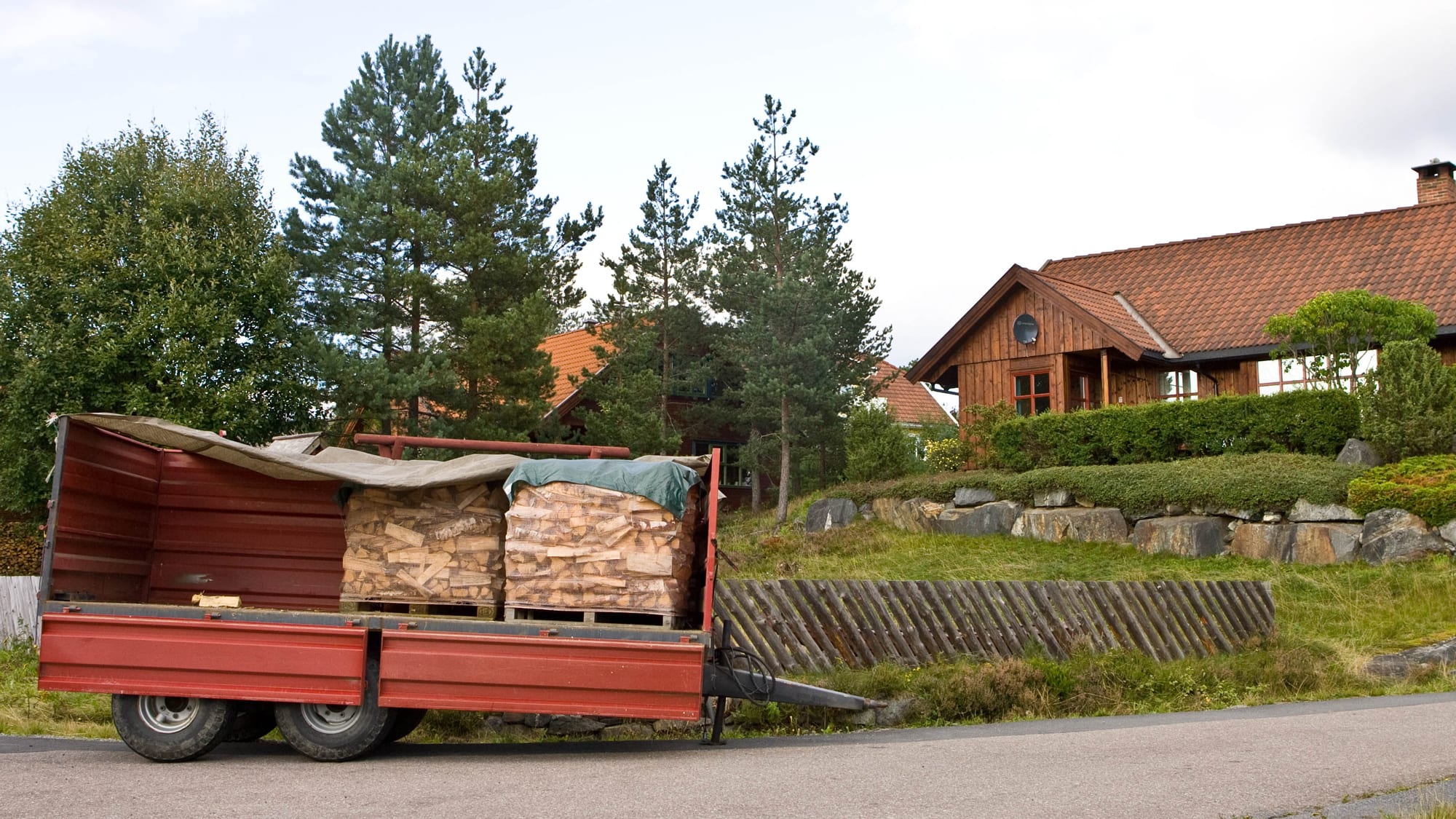 Vedkunder kan fremdeles få tak i ved Norsk Ved - Fagforum for ...