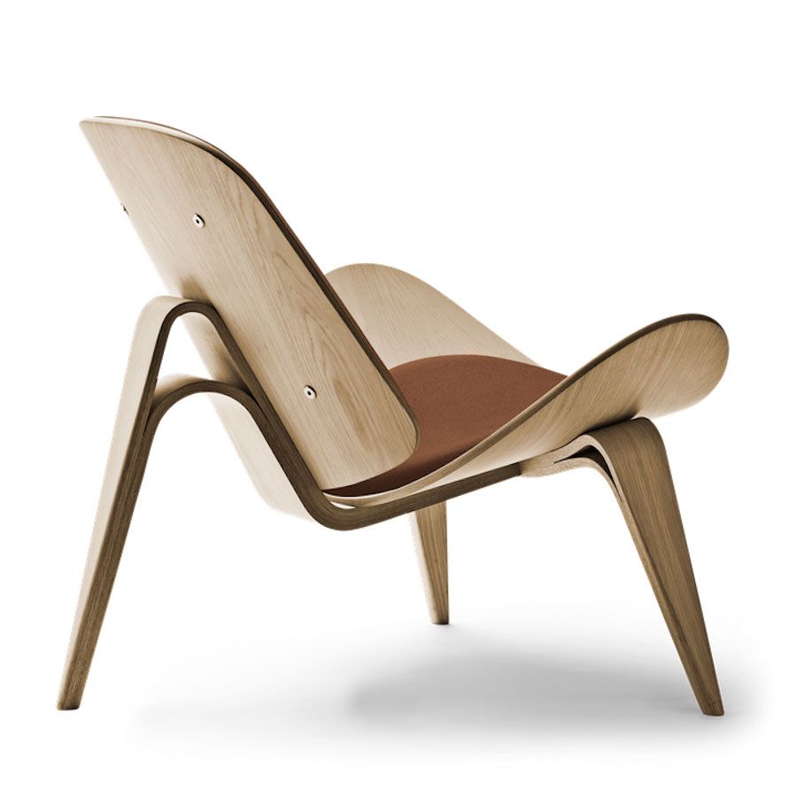 Carl Hansen & Son CH07 Shell Chair • Novalis.O • Experience elegance in ...