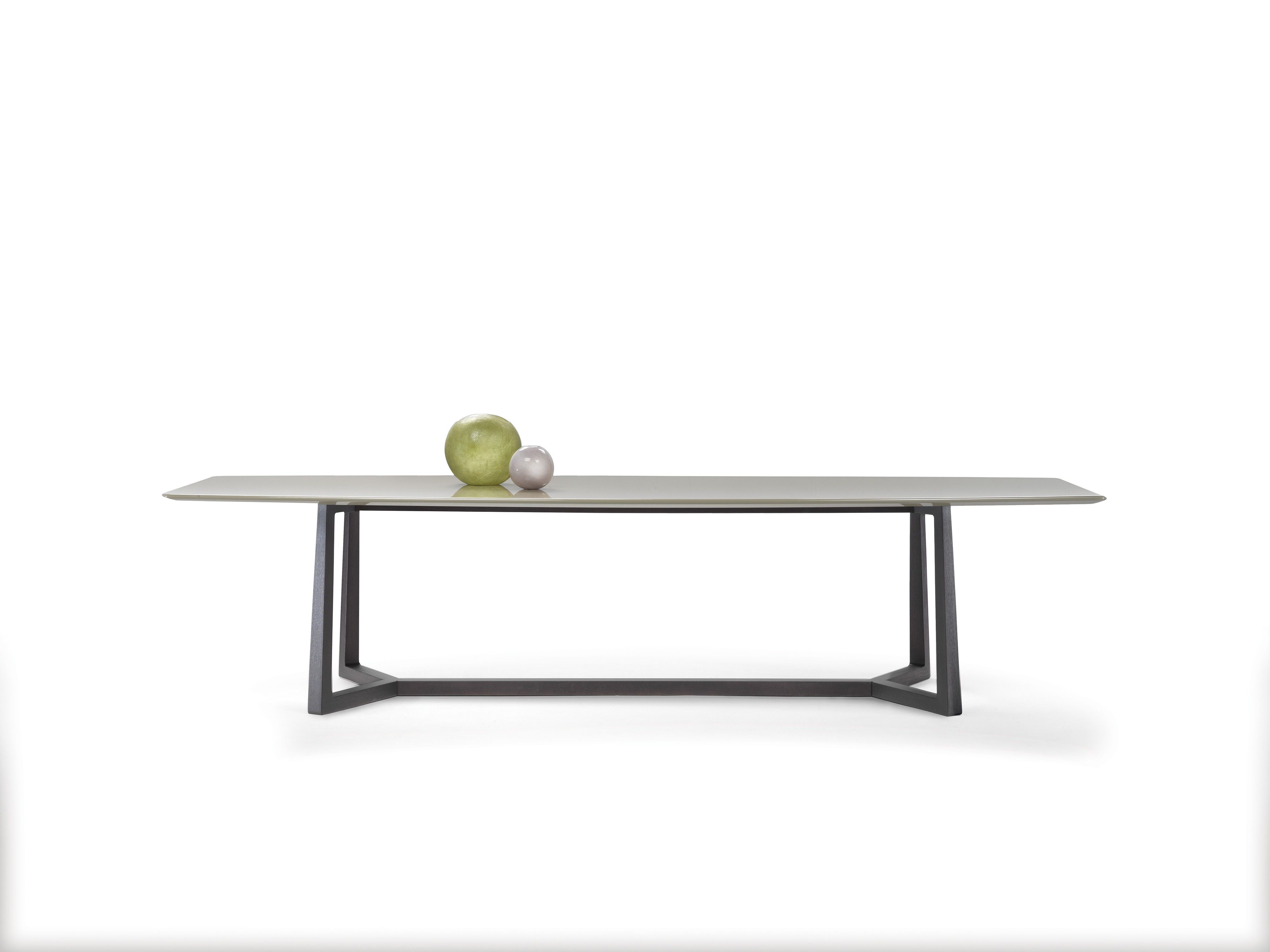 Flexform Gipsy Eettafel • Novalis.O • Experience elegance in luxury and light