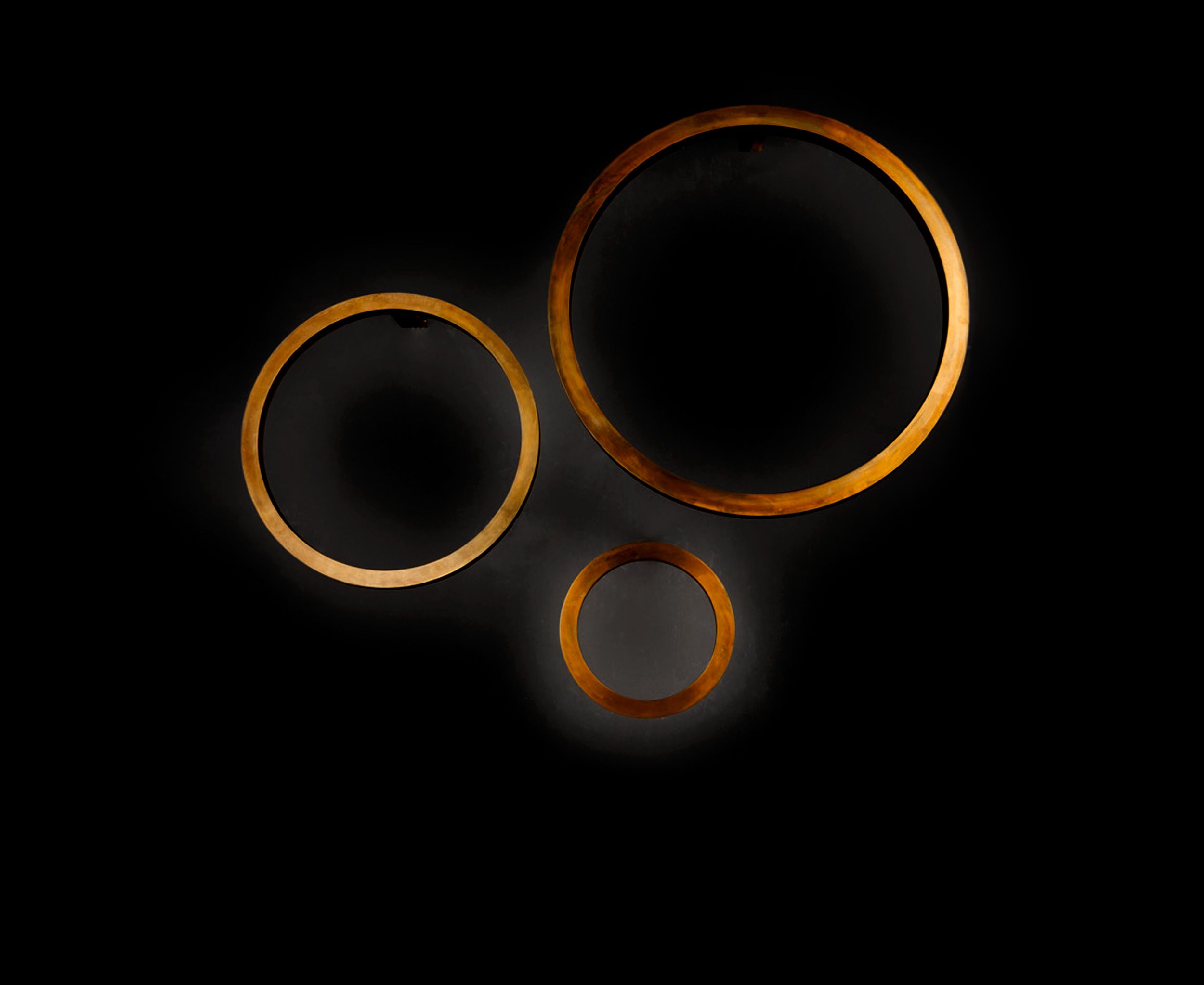 Henge Light Ring Wall • Novalis.O • Experience elegance in luxury and light