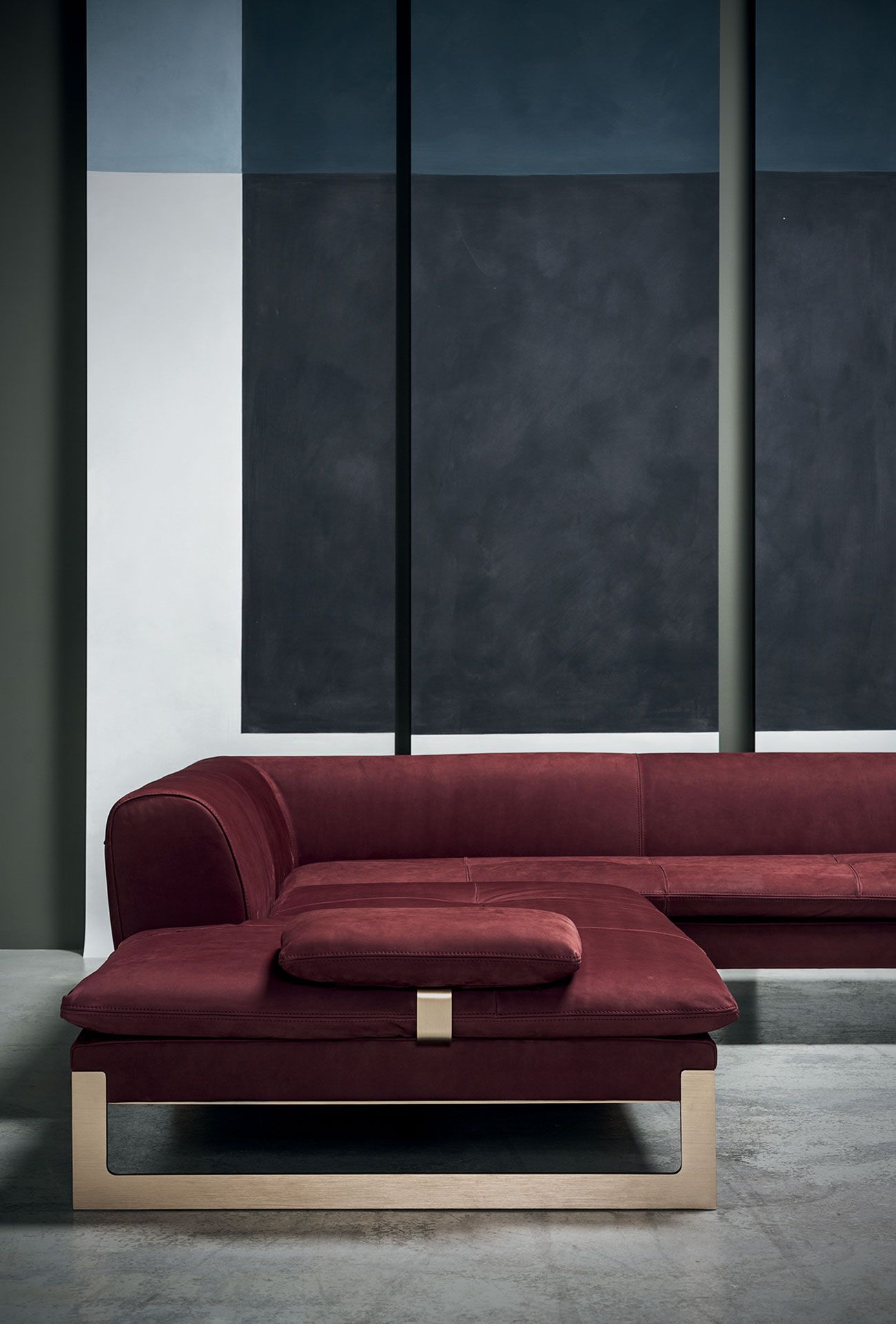 Baxter Viktor • Novalis.O • Experience elegance in luxury and light