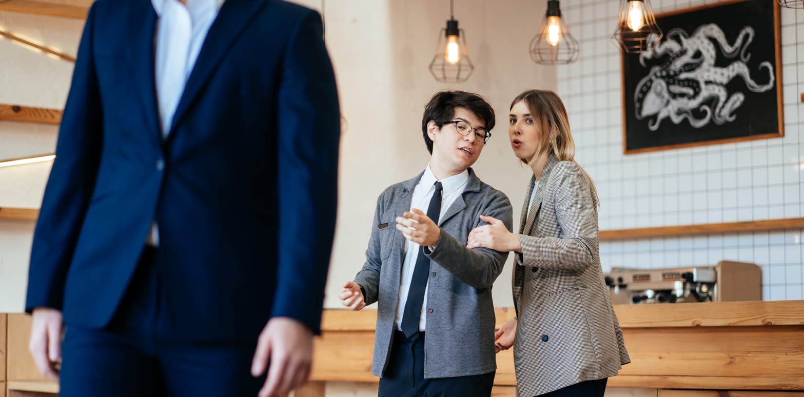 Why Is Everyone So Mean To Me? 13 Reasons By a Therapist | Now&Me Blog