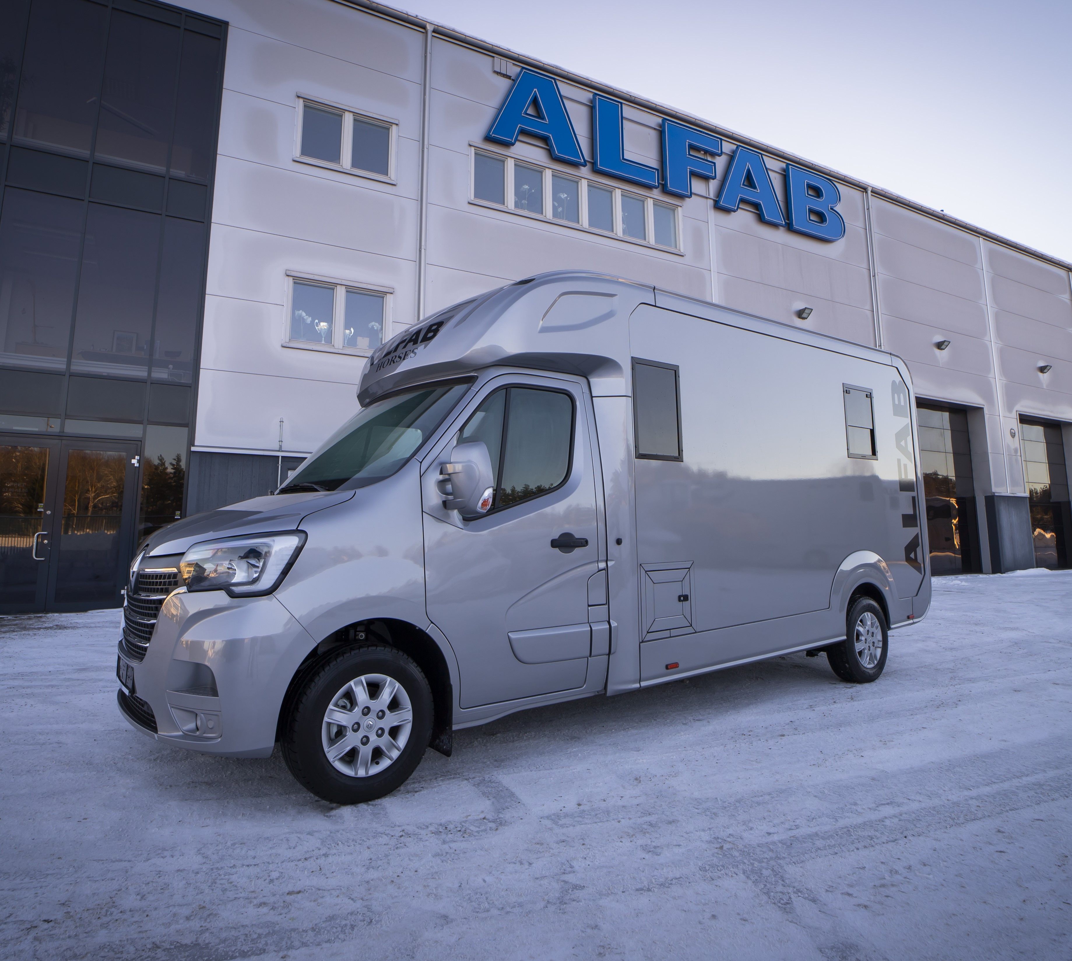 Alfab ALFAB EVO 5-sits stuterimodell hästlastbil