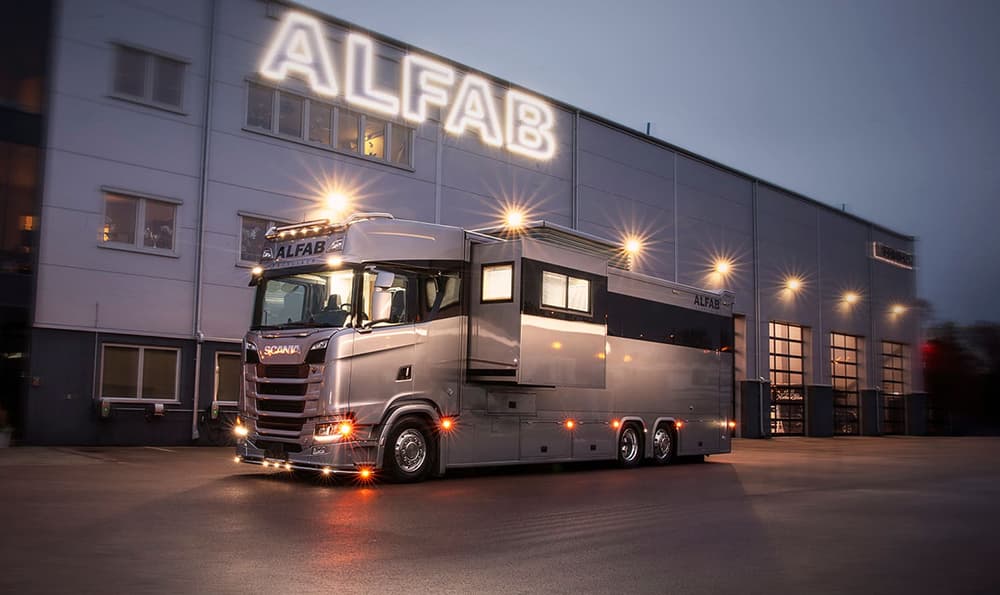 Alfab hästlastbilar - bästa val för hästtransporter