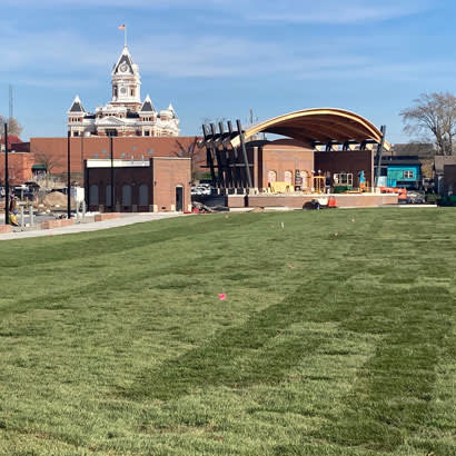 Revitalizing Communities with a Connection to Water and Nature: The ...