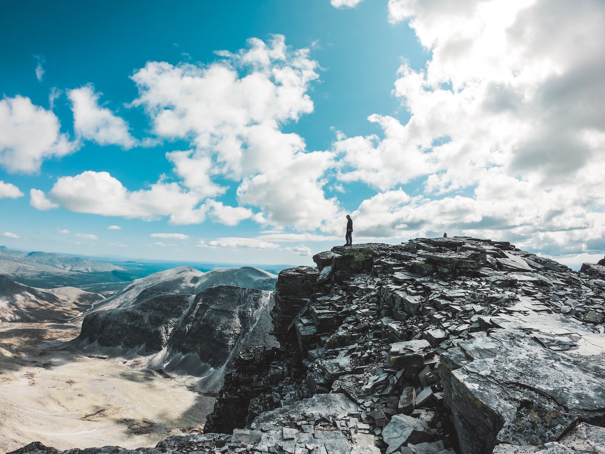 Topptur til Rondeslottet (2178 moh) via Vinjeronden fra Rondvassbu