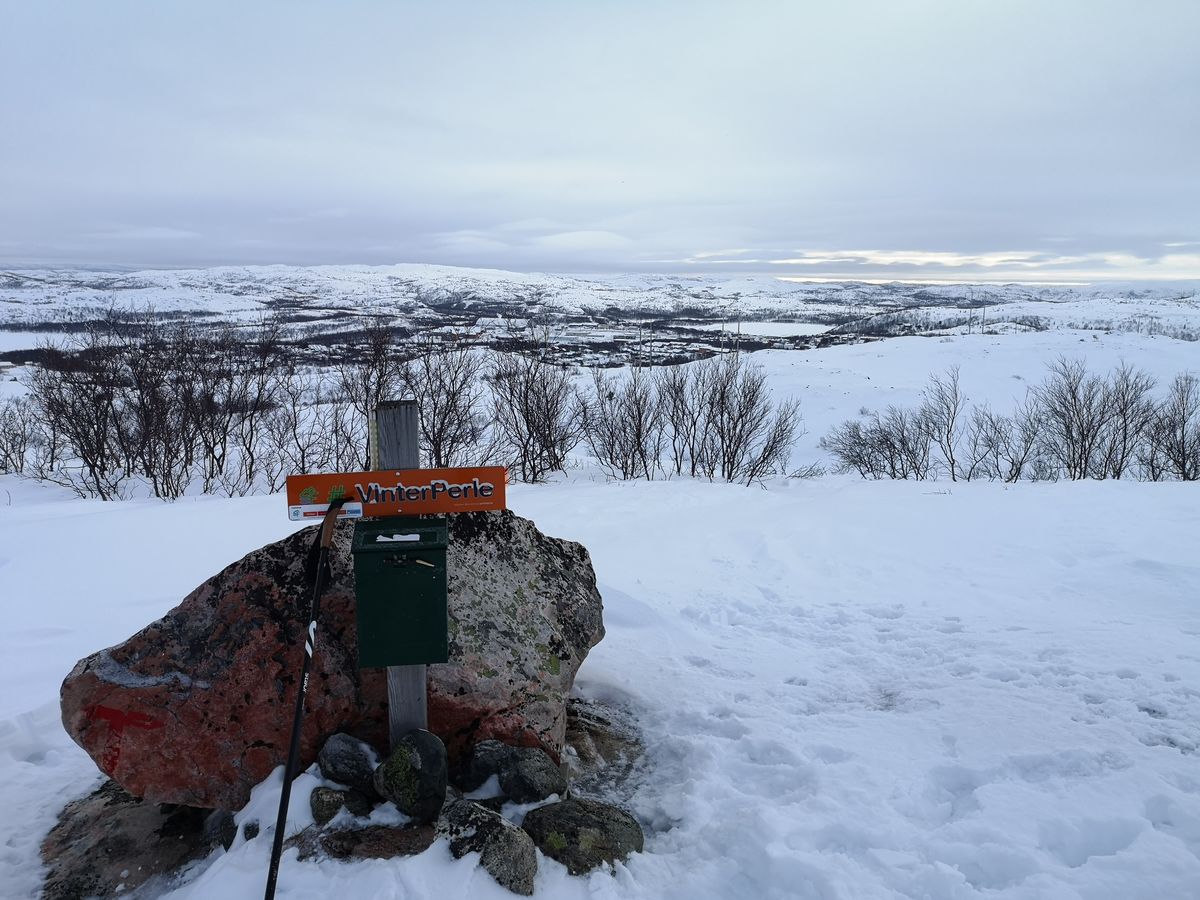 Julesprek Toppenfjellet, (Hesseng IL postkasse)