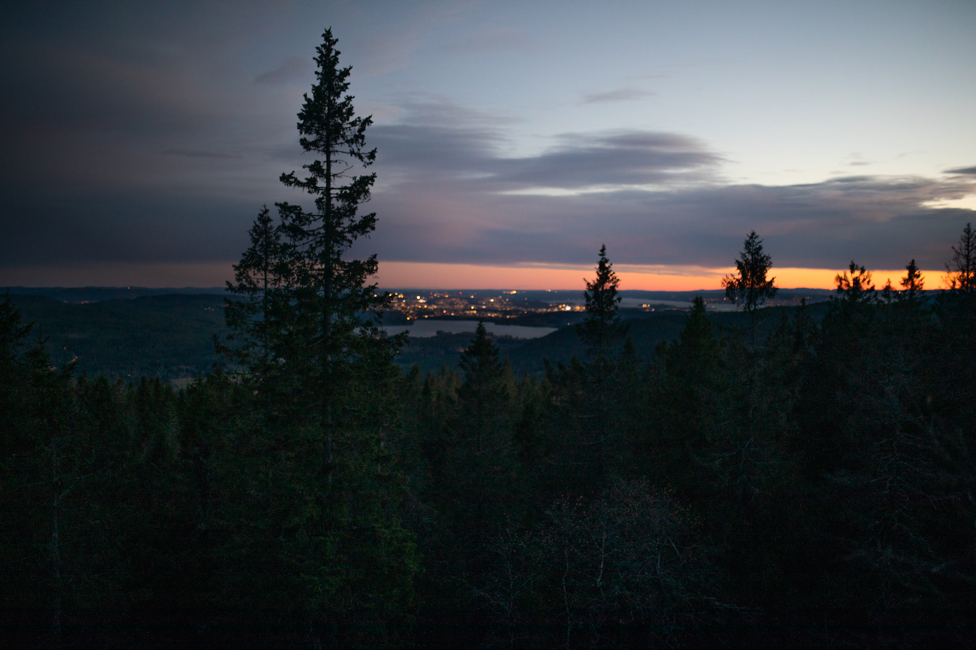 Spektakulær tur fra Hakadal til Skar via tømte