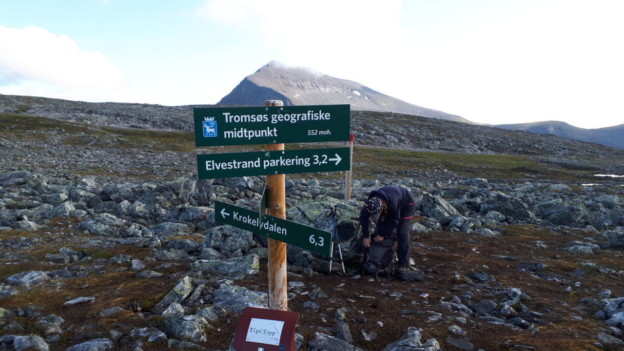 Fottur fra Kroken via «Tromsø geografiske midtpunkt» til Tromsdalen
