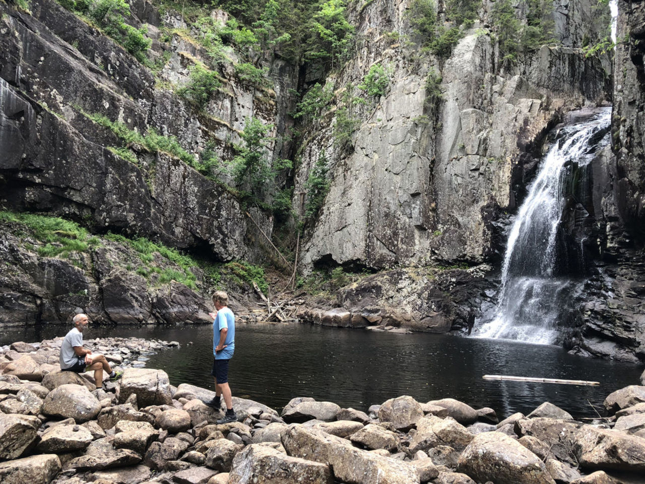 Høyt og Lavt - Trollfoss