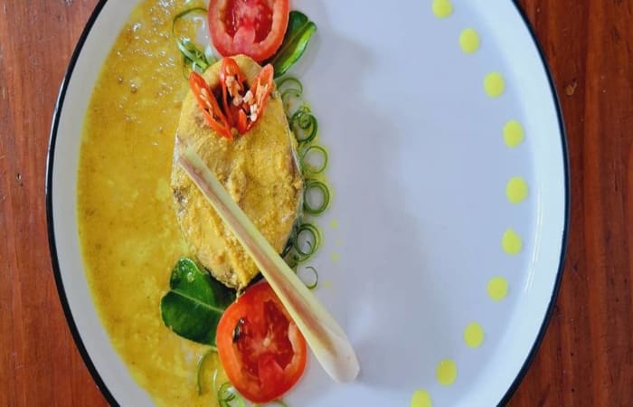 Resep Ikan Kuah Kuning Khas Maluku Favorit Bunda - HarusTahu Food