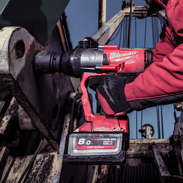 Milwaukee M18 FUEL One-Key Cordless Impact Wrench-1" High Torque-with ...