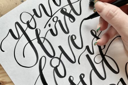 Modern calligraphy for beginners with Bee Davies Illustration | Obby
