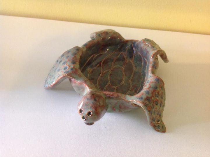 Hands in Clay - Turtle Dish
