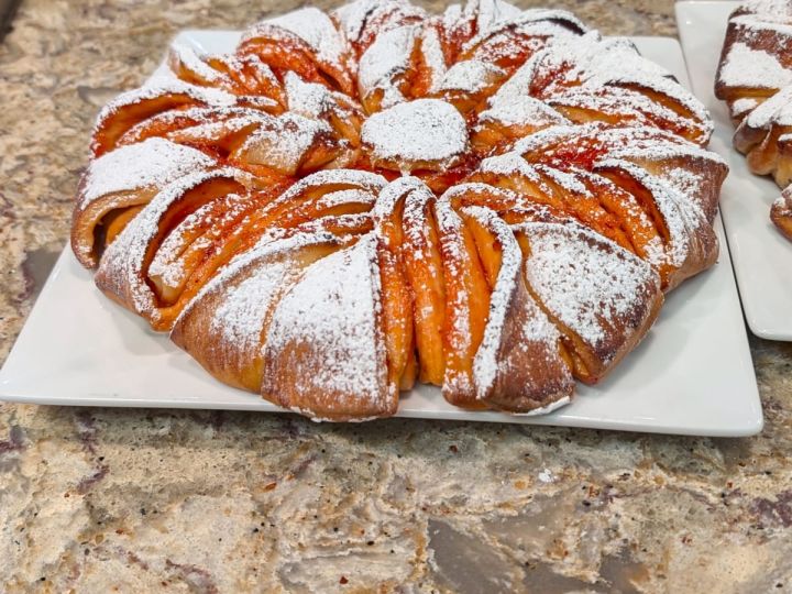 Two Beautiful Loaves for Winter Baking: Challah and Snowflake Bread ...
