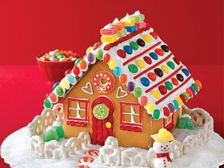 Day 3 - Kids Camp - Gingerbread Houses!