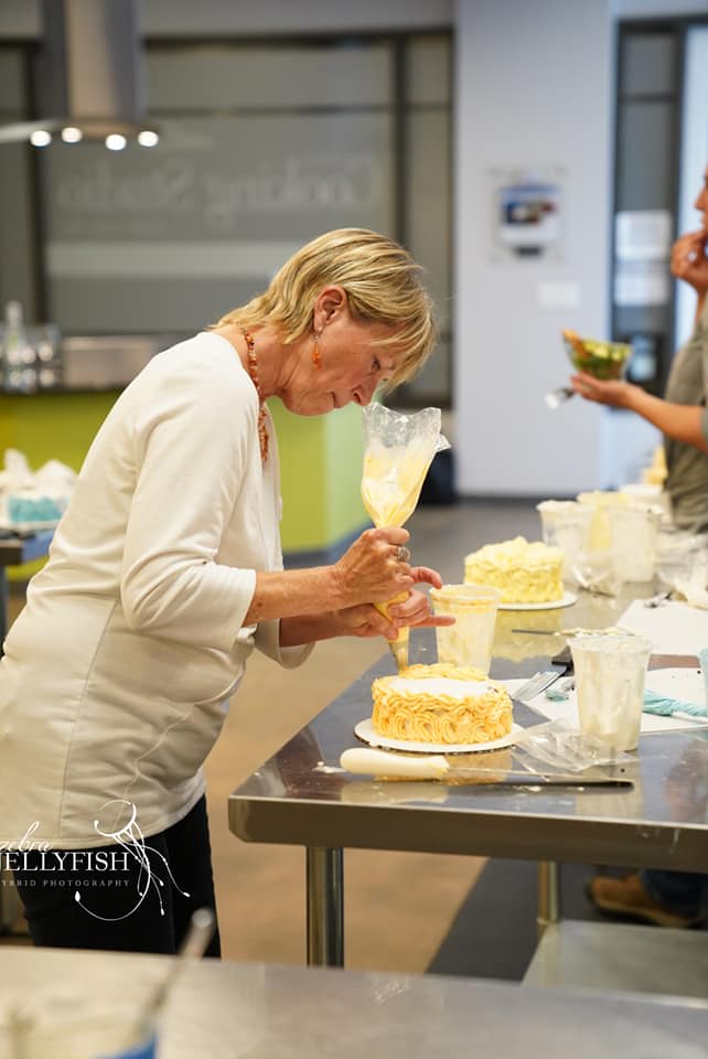 Cake Decorating: Adult Class!