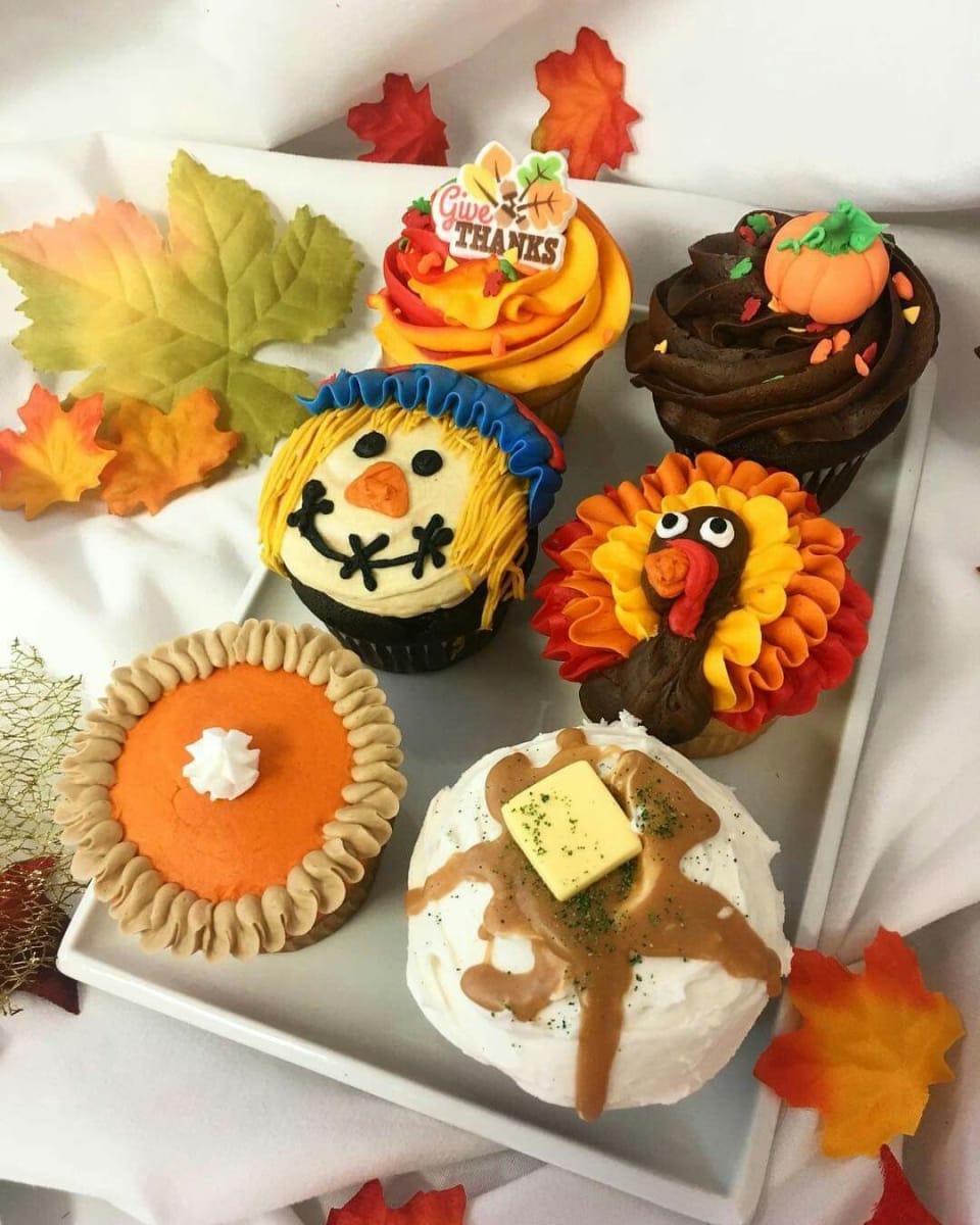 Piping 101 -Fun with Cupcakes - Fall edition