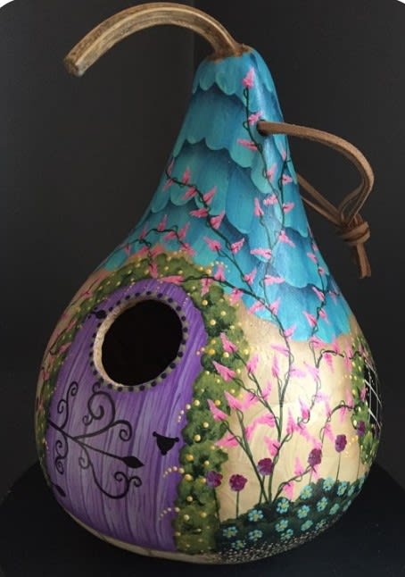 "GOURD BIRD HOUSES" Tue 04/29, Price $45