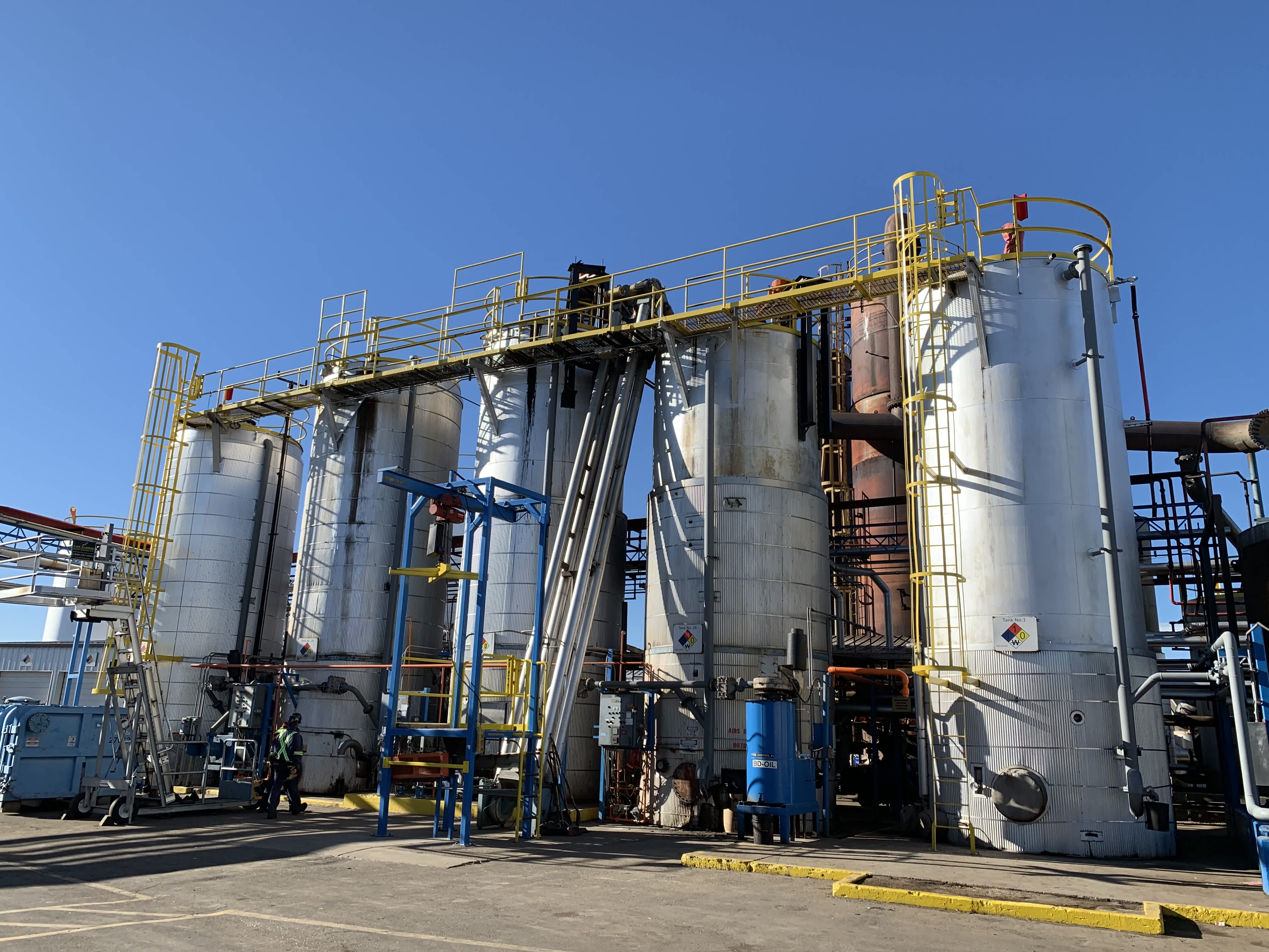 Trumbull® Asphalt | Roofing Asphalt | Owens Corning Roofing