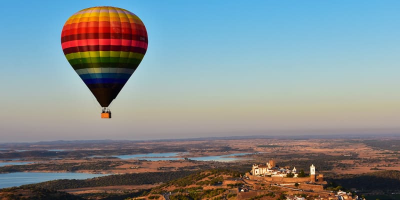 Voo de Balão Exclusivo para Dois no Alqueva | O Presente Mais Romântico ...