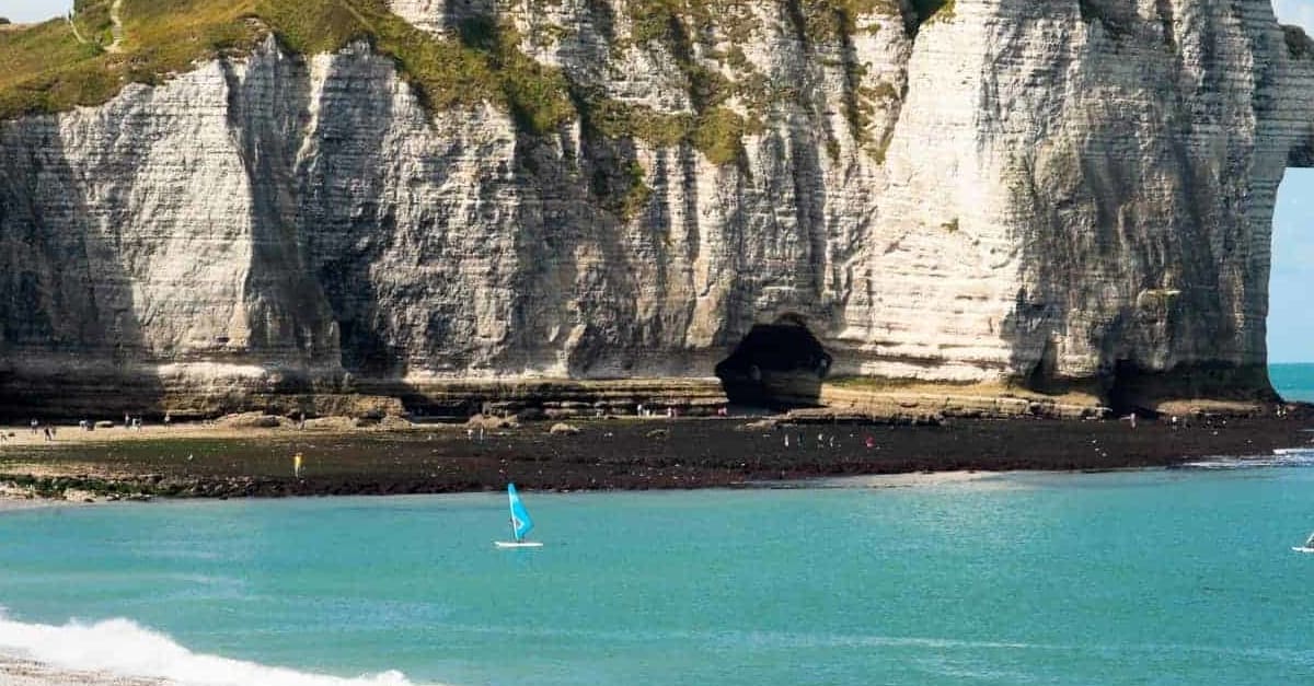 Normandy Beaches | Definitive guide for Seniors - Odyssey Traveller