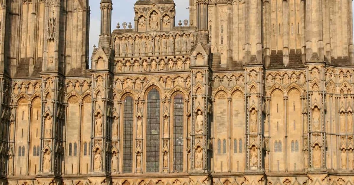 Medieval Britain | Definitive Guide for Seniors - Odyssey Traveller